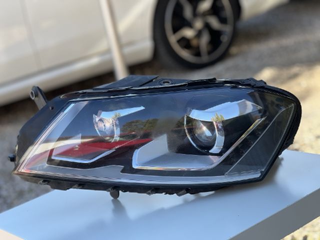 PASSAT B7 Bal Xenon Fényszóró
