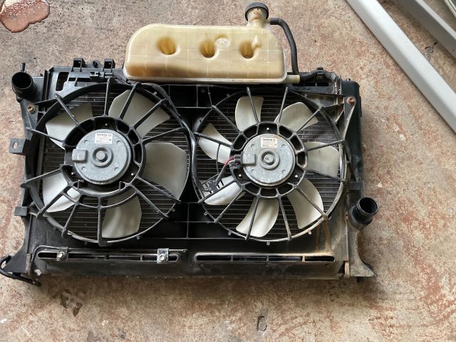 AVENSIS T25 2.2 D-4D Hűtő Ventilátor(ok), Radiátor(ok) Szett