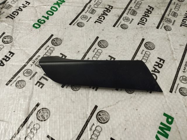 PASSAT B7 Bal első Ajtóbehúzó