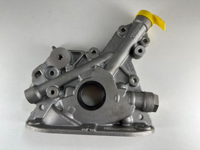 13105998 számú Olajszivattyú